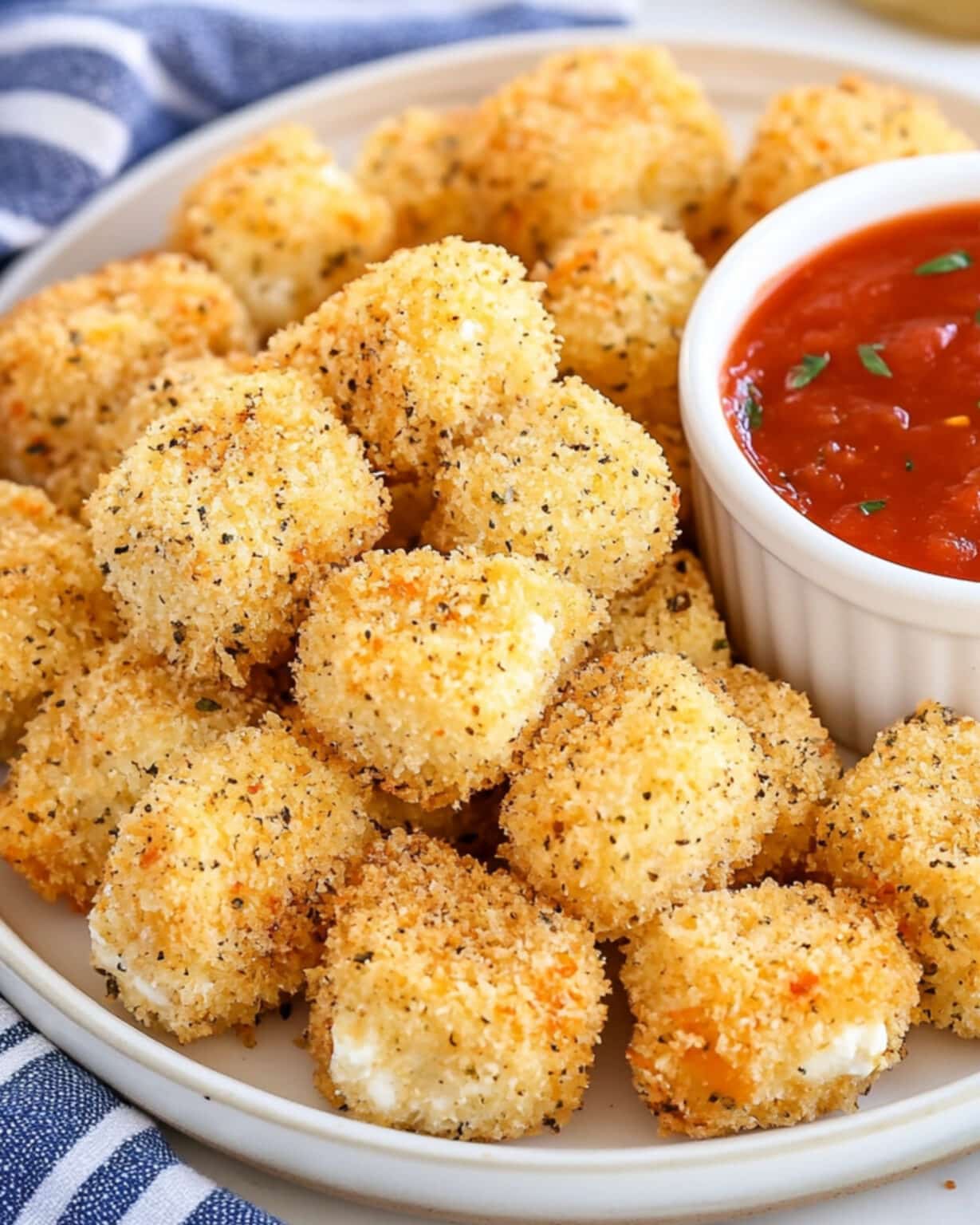 Baked Mozzarella Bites Recipe - Yumyy