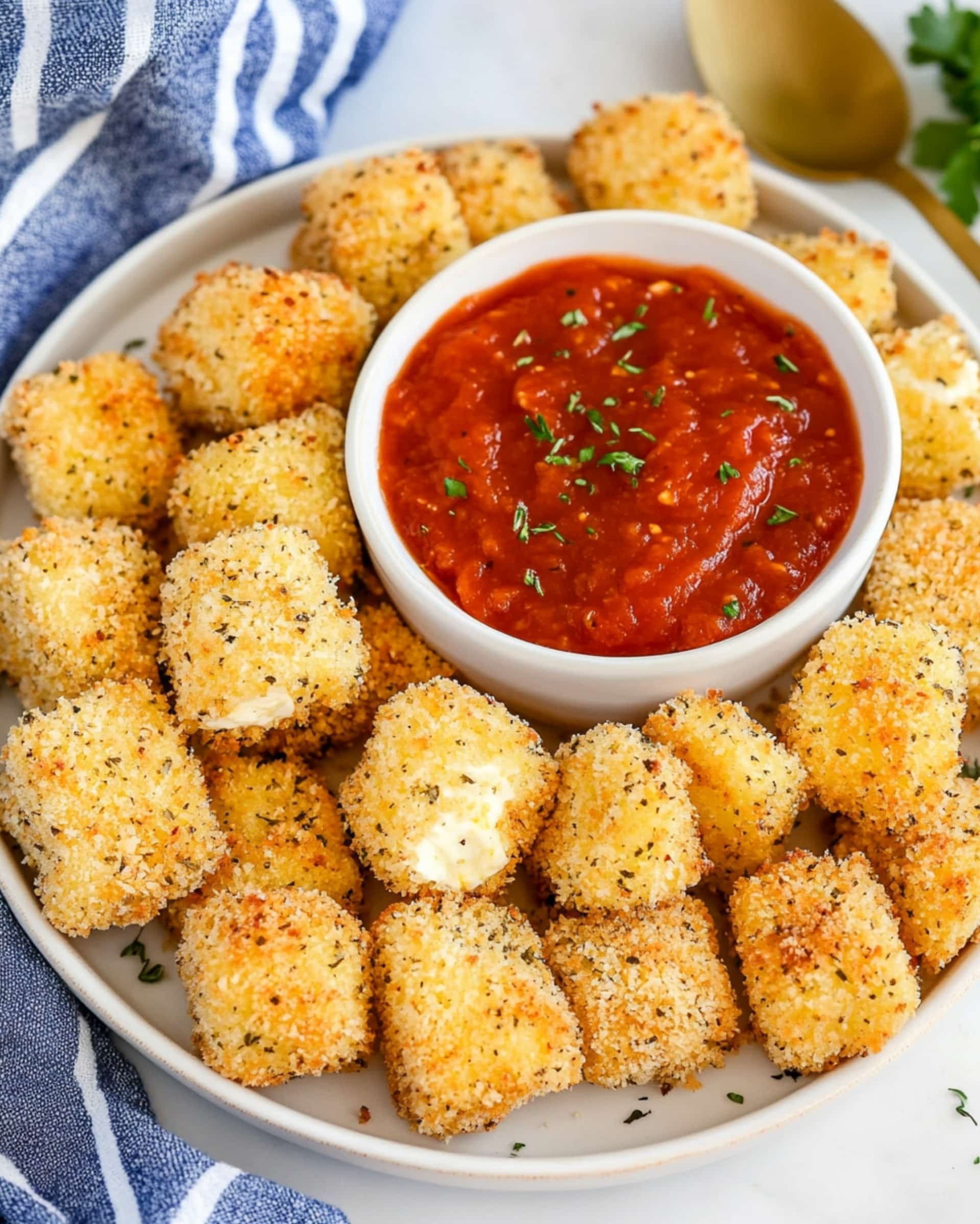 Baked Mozzarella Bites Recipe - Yumyy